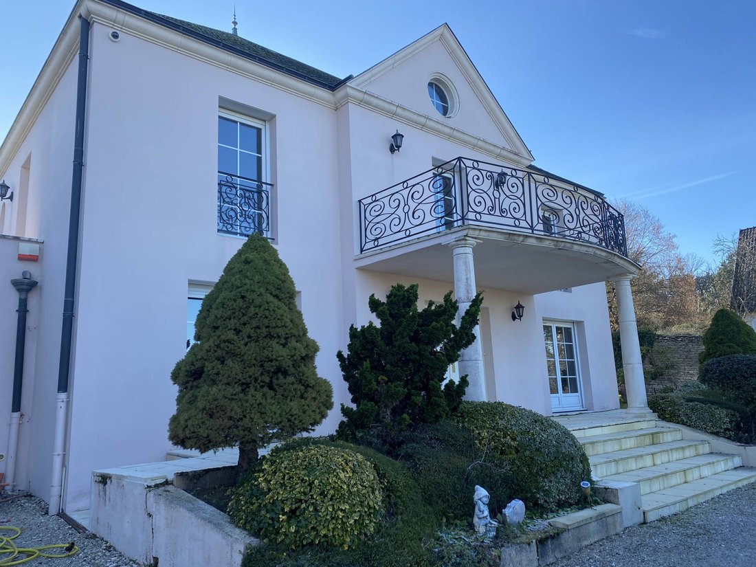 Hauteville Les Dijon Dans Hauteville Lès Dijon, Bourgogne Franche Comté ...