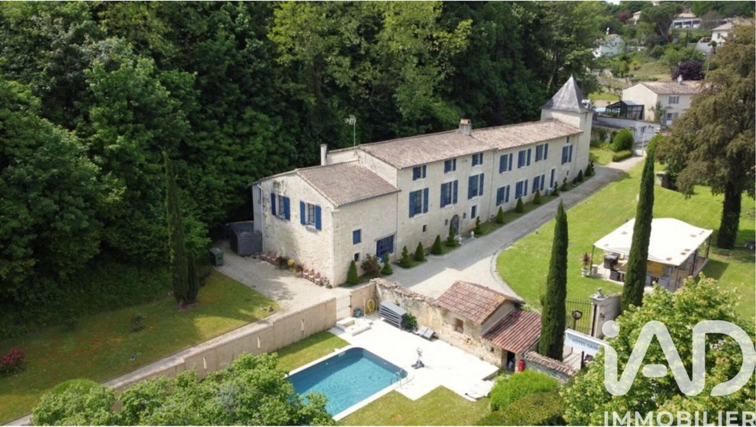 Vente Demeure 18 Pièces In Saint Maixent L'école, Nouvelle Aquitaine ...