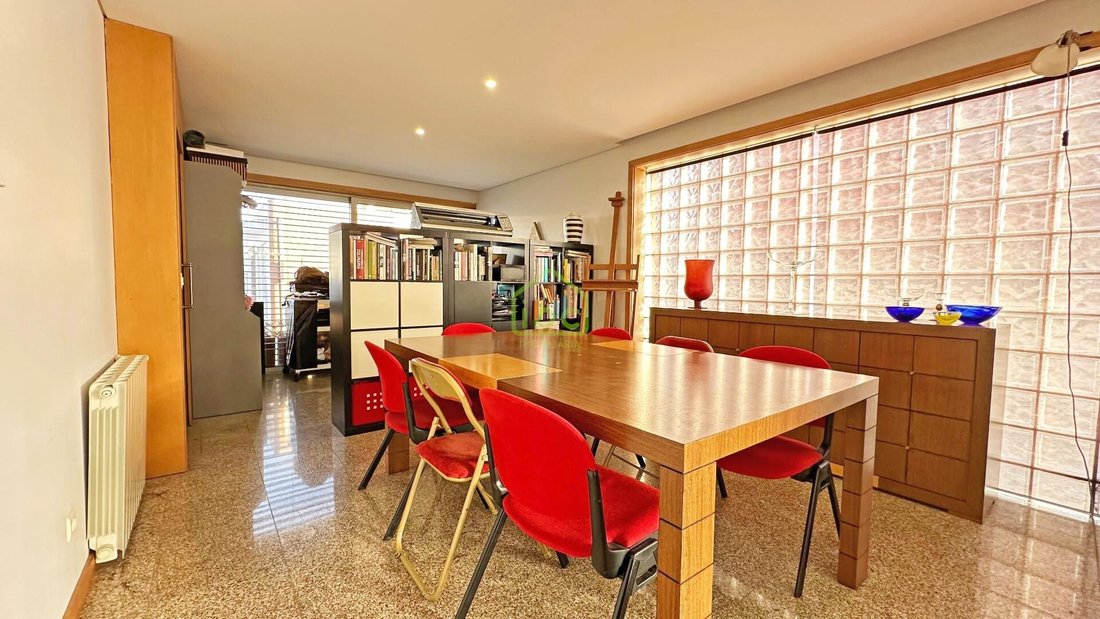 Maison De Ville De Vila Do Conde Dans árvore, District De Porto ...