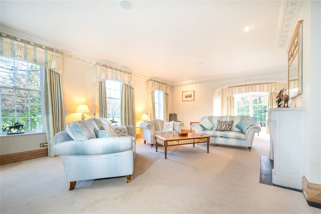 Hatton Hill, Windlesham, Surrey In Windlesham, England, United Kingdom ...