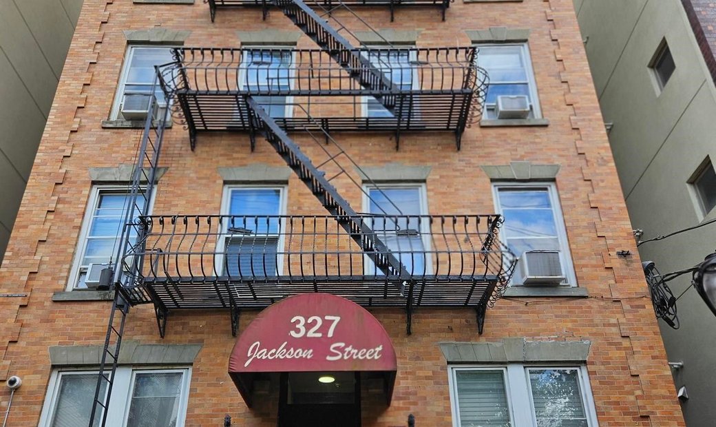 327 Jackson St, Hoboken, Nj, 07030 In Hoboken, New Jersey, United ...