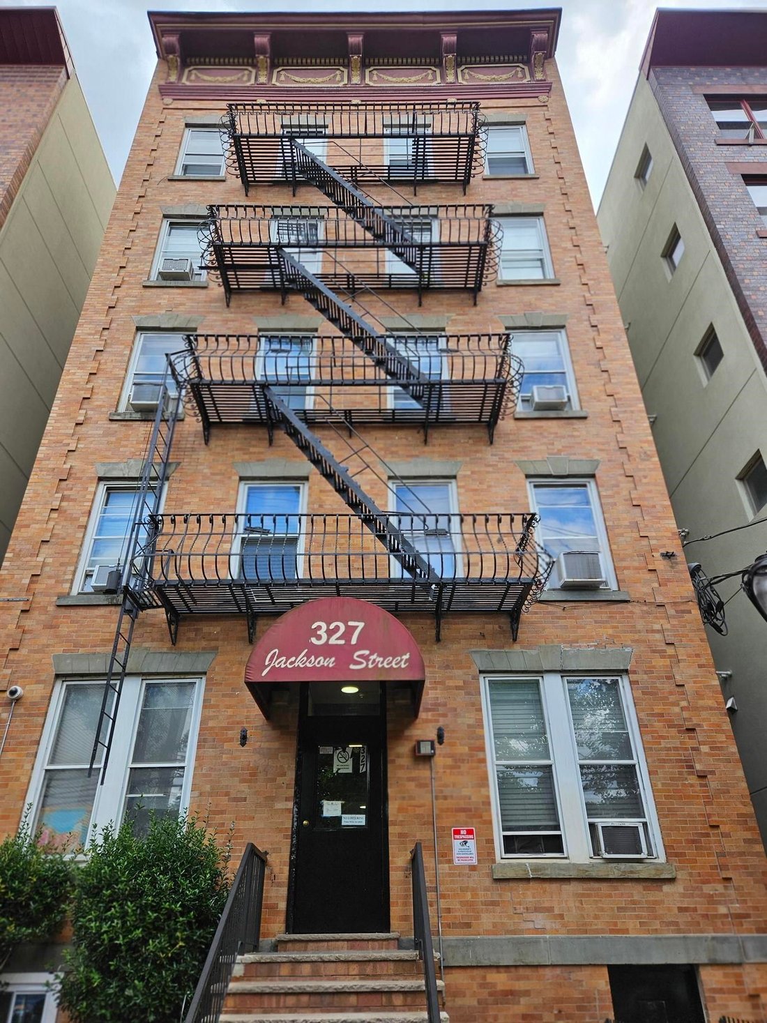 327 Jackson St, Hoboken, Nj, 07030 In Hoboken, New Jersey, United ...