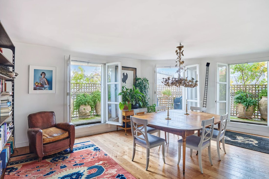 Paris 9. Bezirk — Eine Helle In Paris, île De France, Frankreich Zu ...