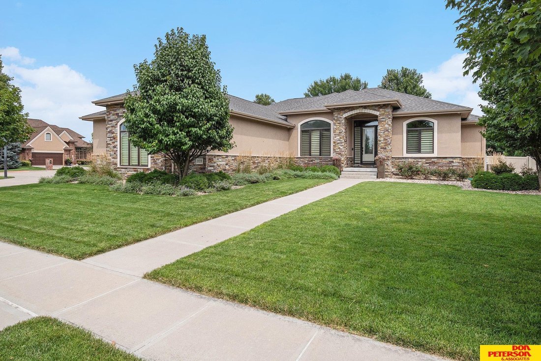 4 Bedrooms Single Family Detached In Fremont, Nebraska, United States ...