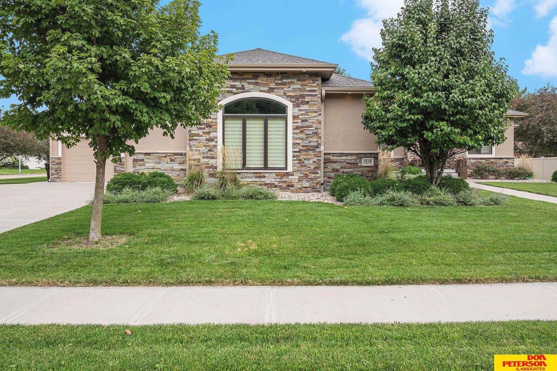 4 Bedrooms Single Family Detached In Fremont, Nebraska, United States ...