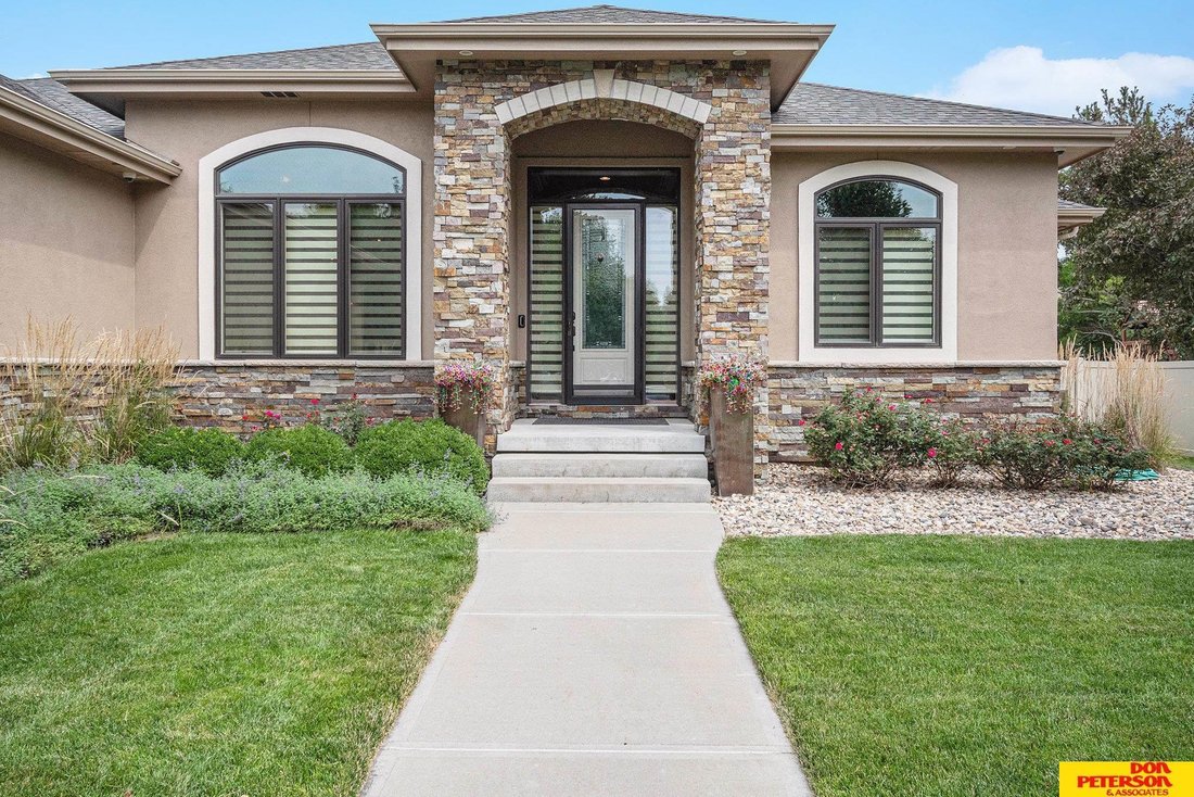 4 Bedrooms Single Family Detached In Fremont, Nebraska, United States ...