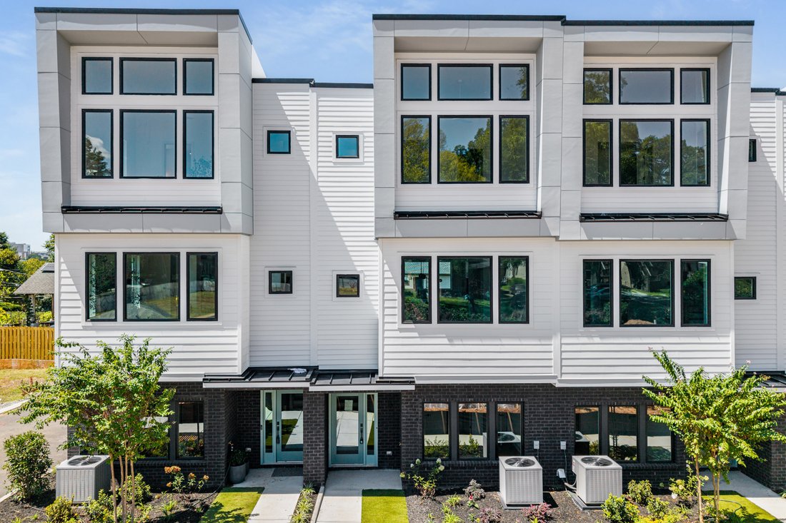 Living In The Heart Of Old Fourt Ward En Atlanta, Georgia, Estados ...