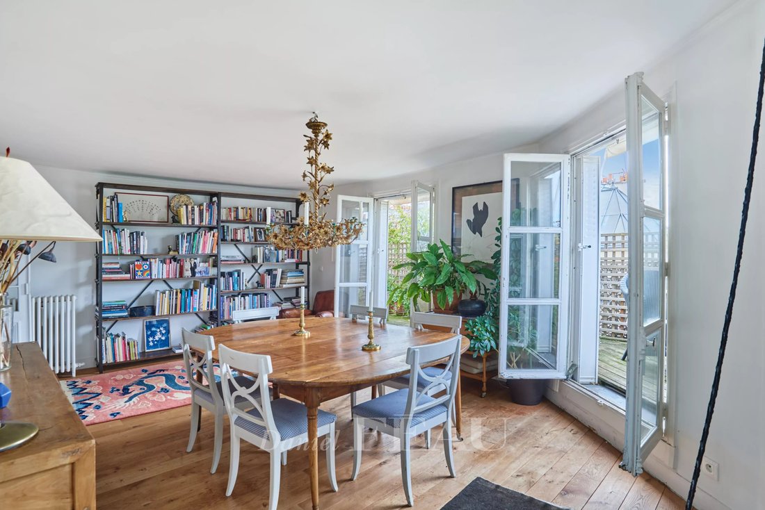 Paris 9. Bezirk — Eine Helle In Paris, île De France, Frankreich Zu ...