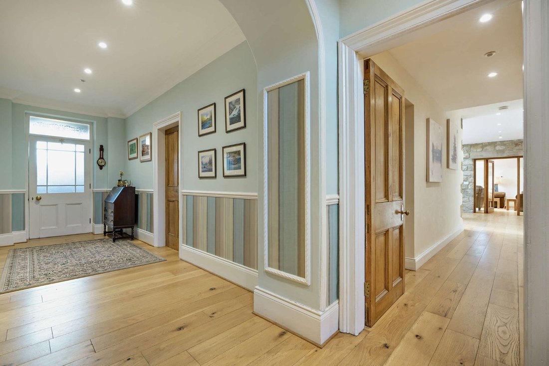 A Beautiful Period Farmhouse With En Kirkheaton, Inglaterra, Reino ...