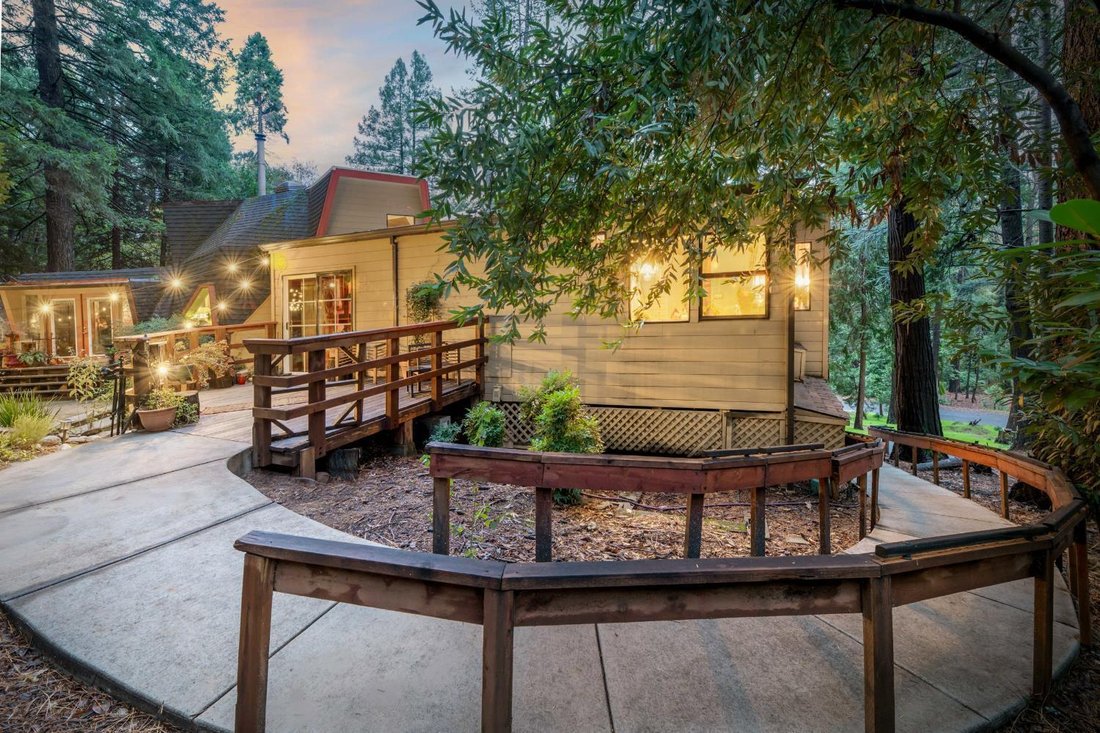 4 Bedrooms Single Family Detached In Foresthill, California, United ...