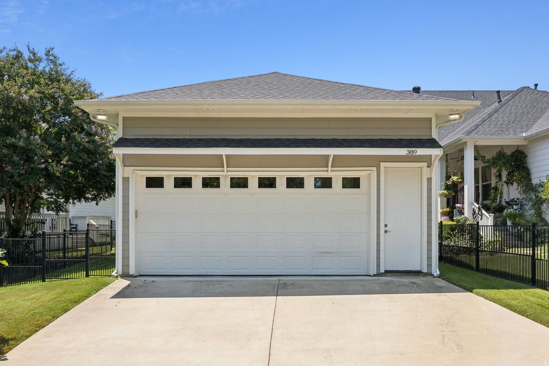 Cape Cod Style Craftsman In The Sought After In Rockwall, Texas, United ...