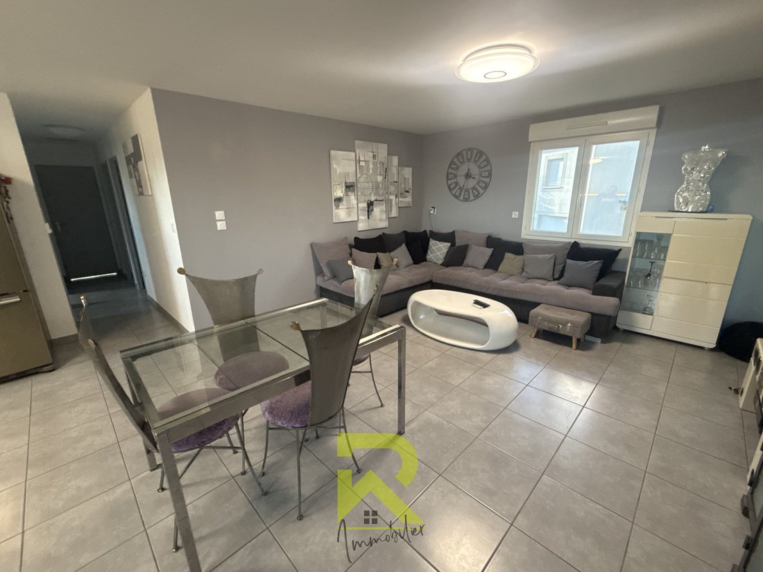 Poussan Localisation Stratégique Proximité Dans Poussan, Occitanie ...