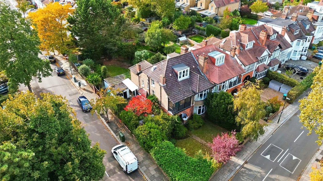 Broom Road, Teddington En Teddington, Inglaterra, Reino Unido En Venta ...