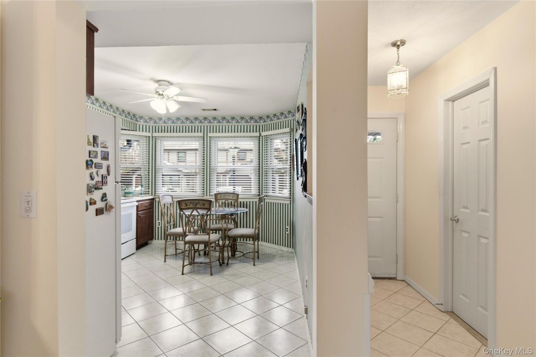 10 Hampton Way, Woodbury, New In Woodbury, New York, Vereinigte Staaten ...