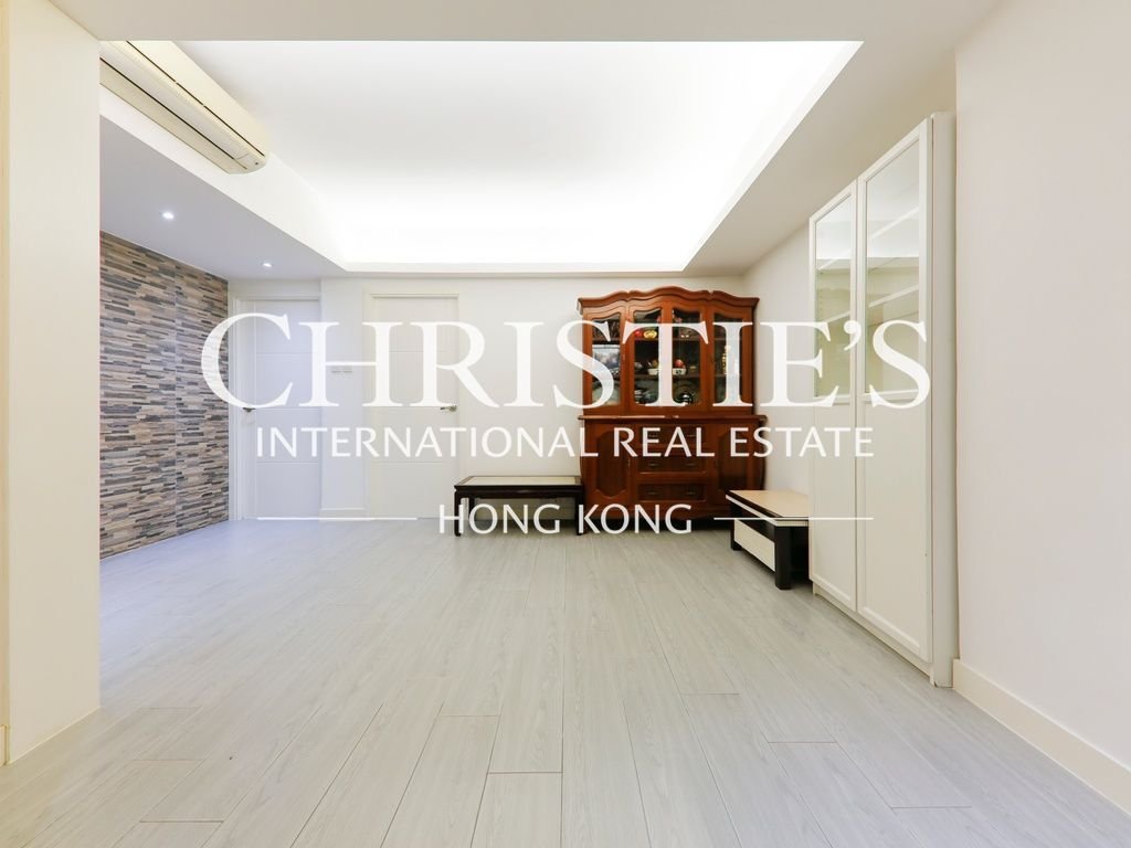 Yee Hing Building En Hong Kong, Hong Kong En Venta (16879398)