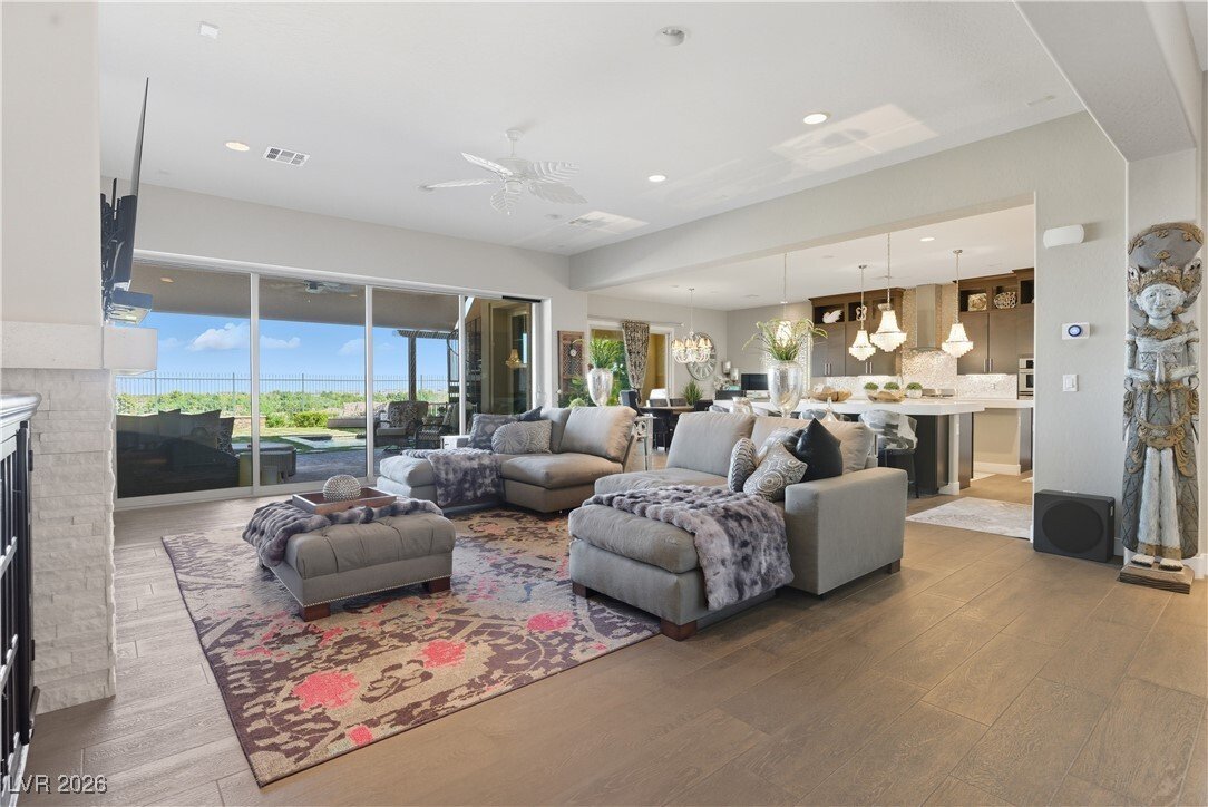 Single Family Residence In Las Vegas In Las Vegas, Nevada, United ...