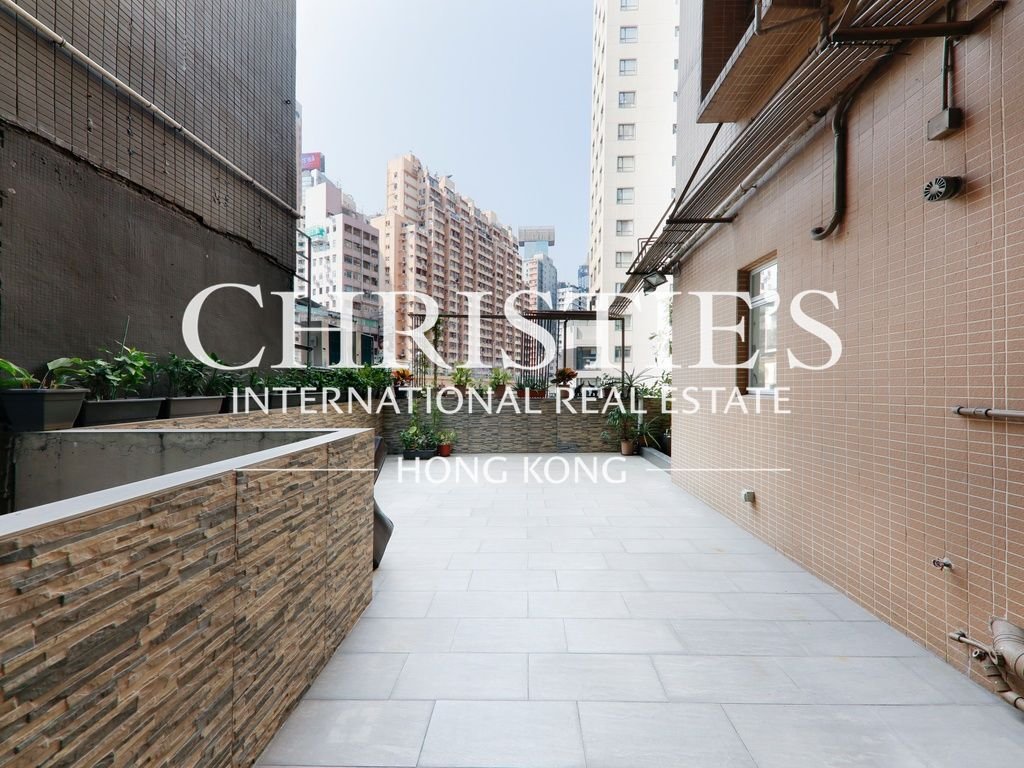 Yee Hing Building En Hong Kong, Hong Kong En Venta (16879398)