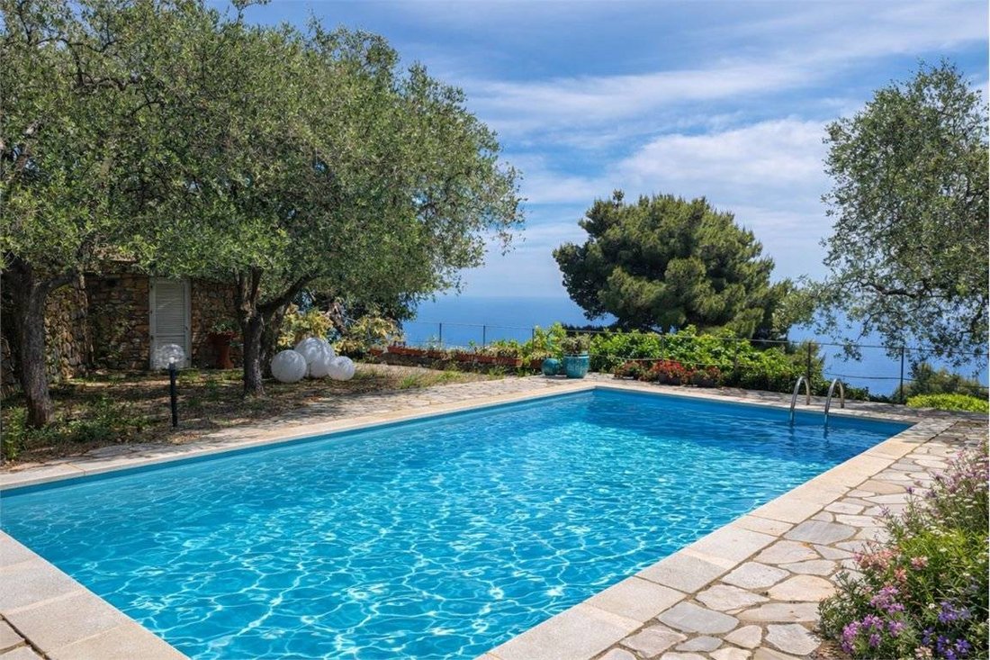 Villa In Vendita A Cervo In Liguria, Italy For Sale (16888071)