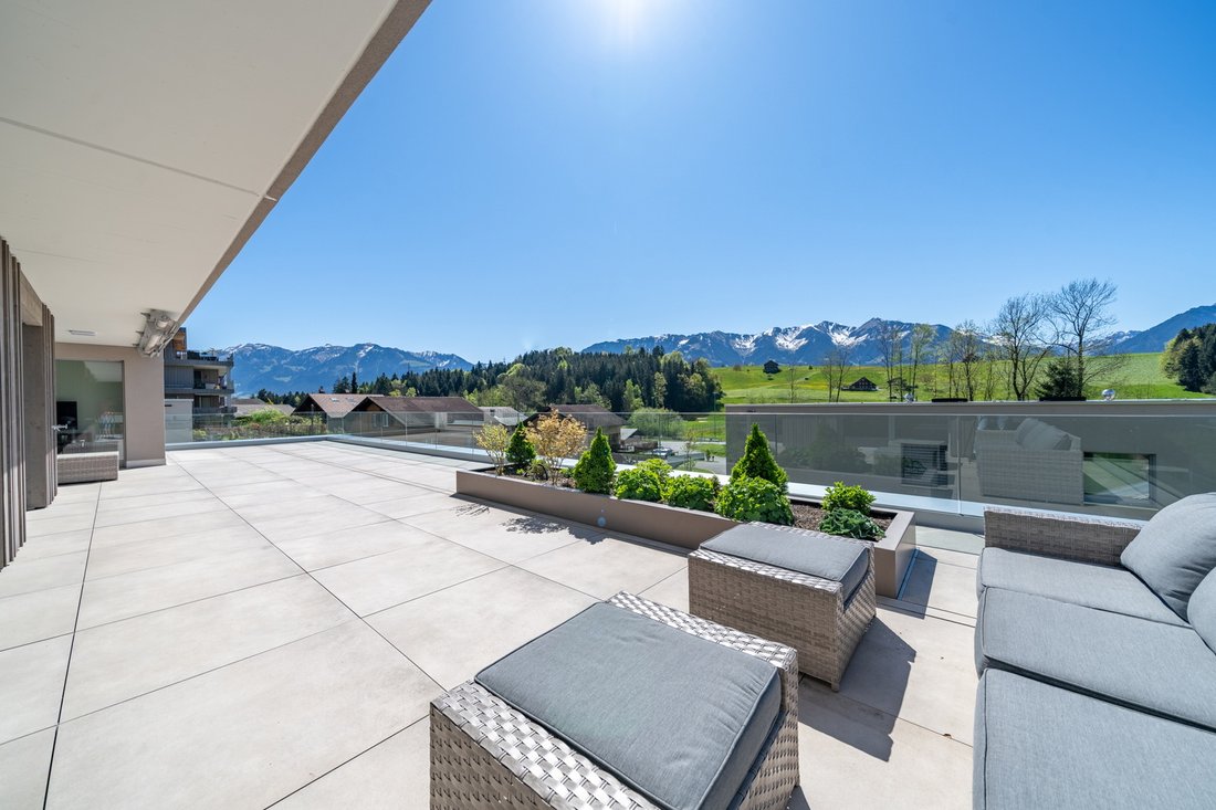 Stylish & Relaxed Living With A View Dans Sarnen, Obwald, Suisse à ...