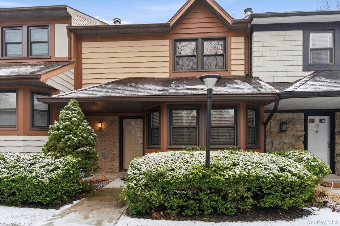 10 Hampton Way, Woodbury, Ny, 11797 In Woodbury, New York, United ...
