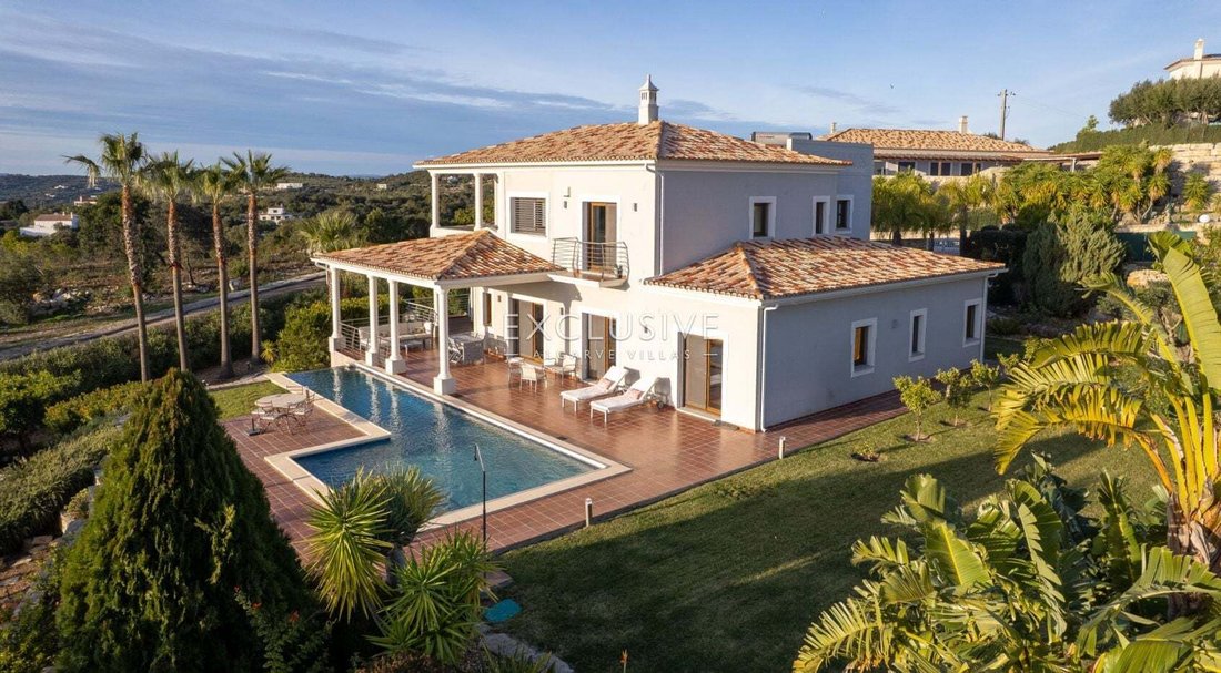 Luxury 5 Bedroom Villa With Sea In Santa Barbara De Nexe, Algarve ...
