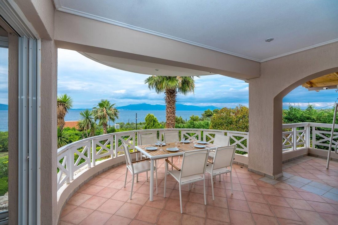 Two Luxury Villas With Pool, Jacuzzi & In Koinotita Arkitsas, Dafnousia ...
