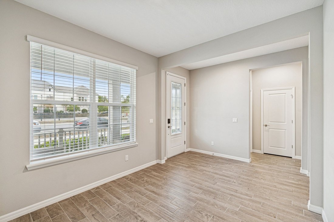 Winter Garden In Winter Garden, Florida, United States For Sale (16879717)