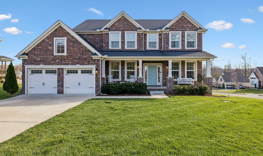 Single Family Residence In Fairview In Bon Aqua, Tennessee, United ...