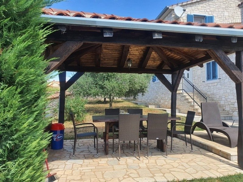 Schickes Einfamilienhaus Mit Pool In Porec, Istria County, Croatia For ...