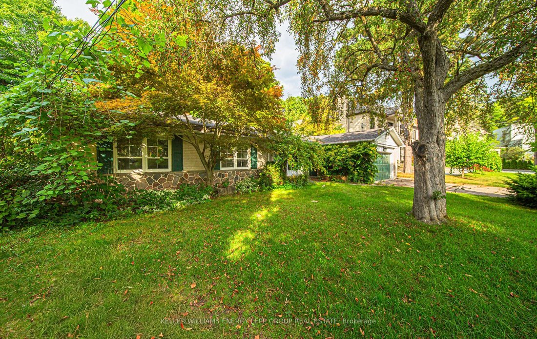 Toronto Résidentiel Dans Toronto, Ontario, Canada à Vendre (16885783)