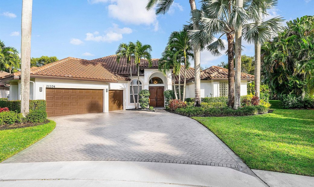 Single Family Residence In Boca Raton In Boca Raton, Florida, United ...