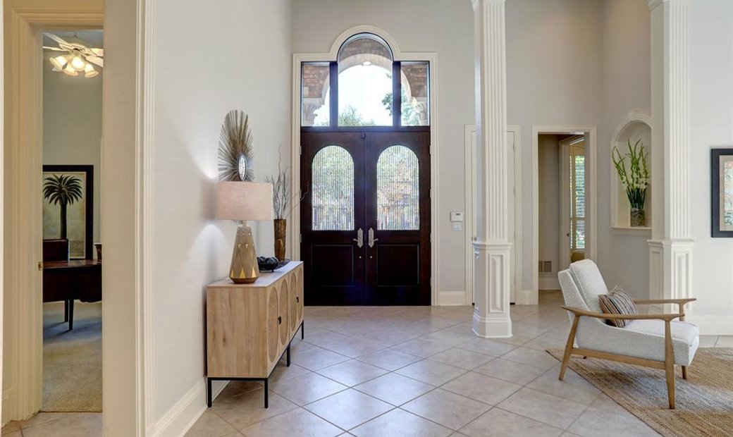 Single Family Residence In Dallas In Dallas, Texas, United States For ...