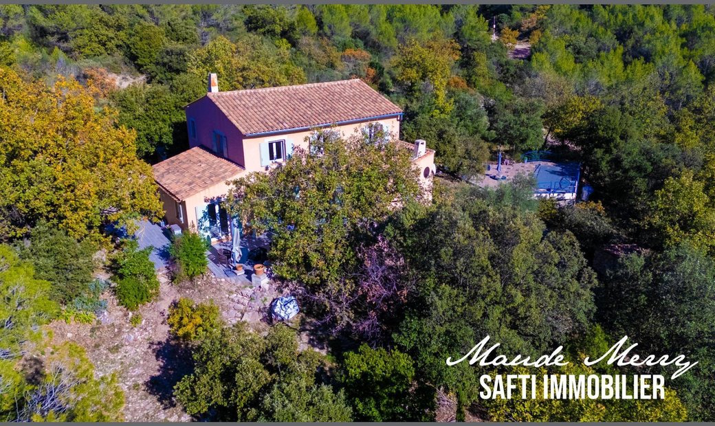 Véritable Havre De En La Roquebrussanne, Provenza Alpes Costa Azul ...
