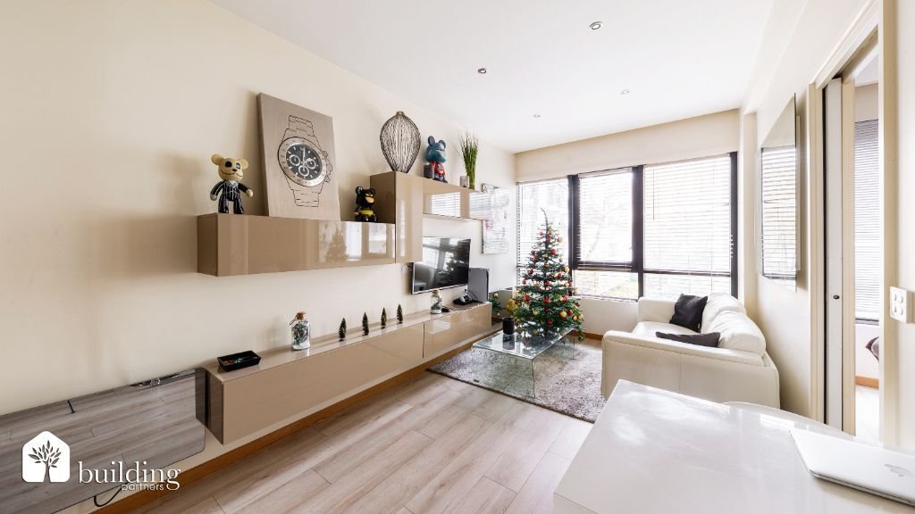 For Sale Levallois Perret 2 Room Apartment In Levallois Perret, France ...