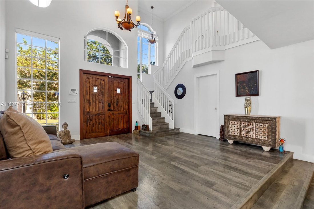 4 Bedrooms Single Family Detached In Doral, Fl, United States For Sale ...