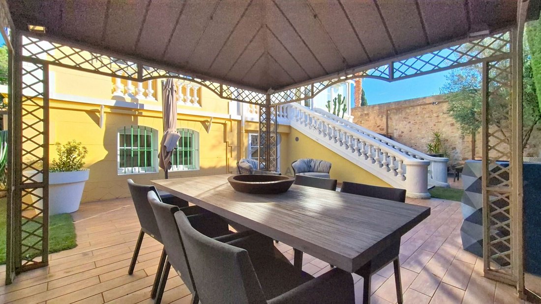 Villa Saint In Saint Raphaël, Provence Alpes Côte D'azur, Frankreich Zu ...