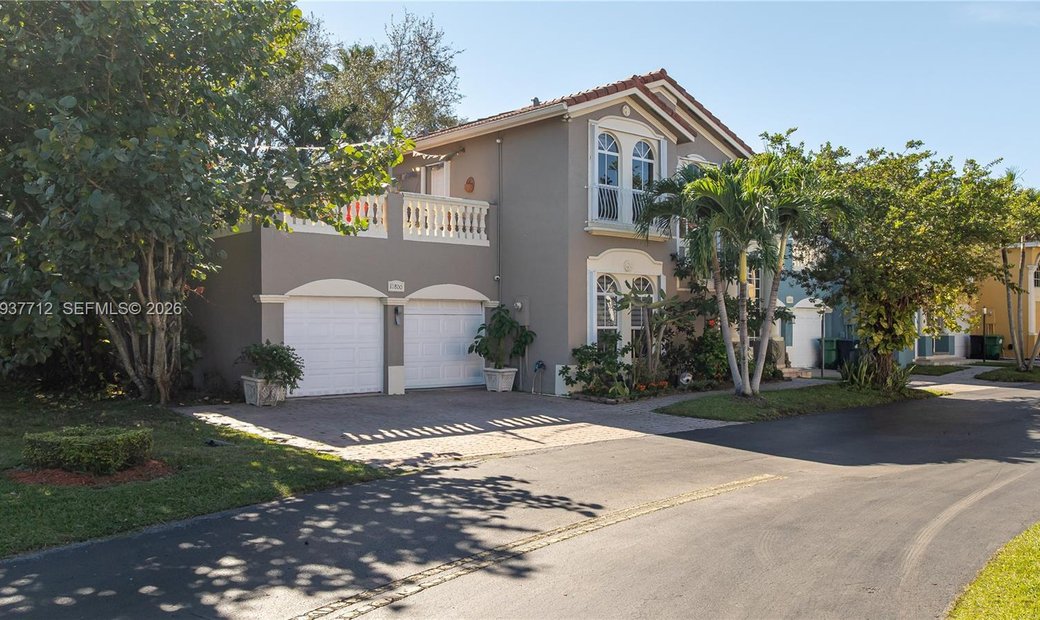 4 Bedrooms Single Family Detached In Doral, Fl, United States For Sale ...