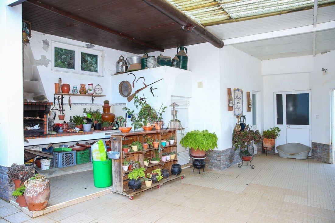House In Venda Do Pinheiro E Santo Estevao Das Gales, Lisbon, Portugal ...
