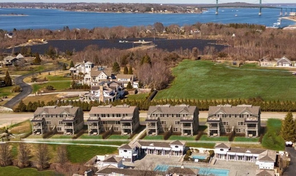 Condominium In Portsmouth In Portsmouth, Rhode Island, United States ...