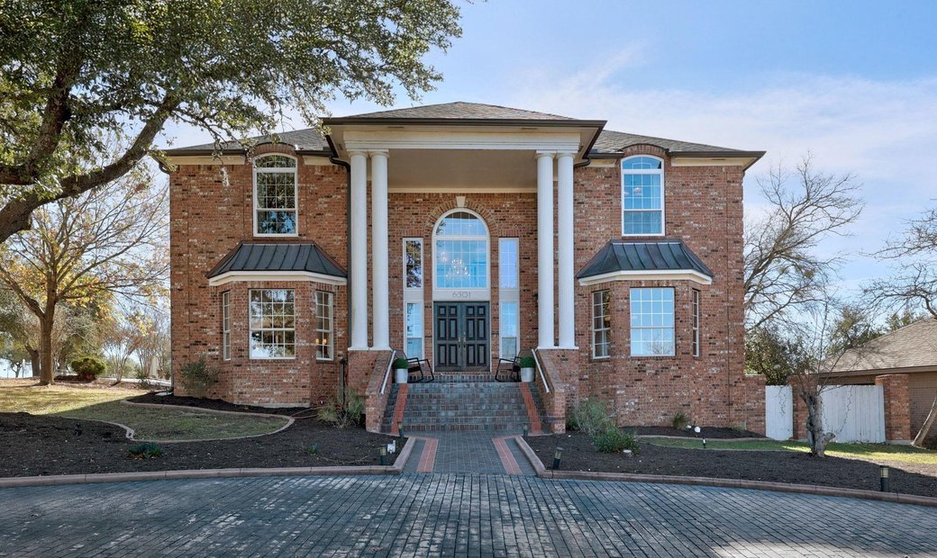 Single Family Residence In Austin In Austin, Texas, United States For ...