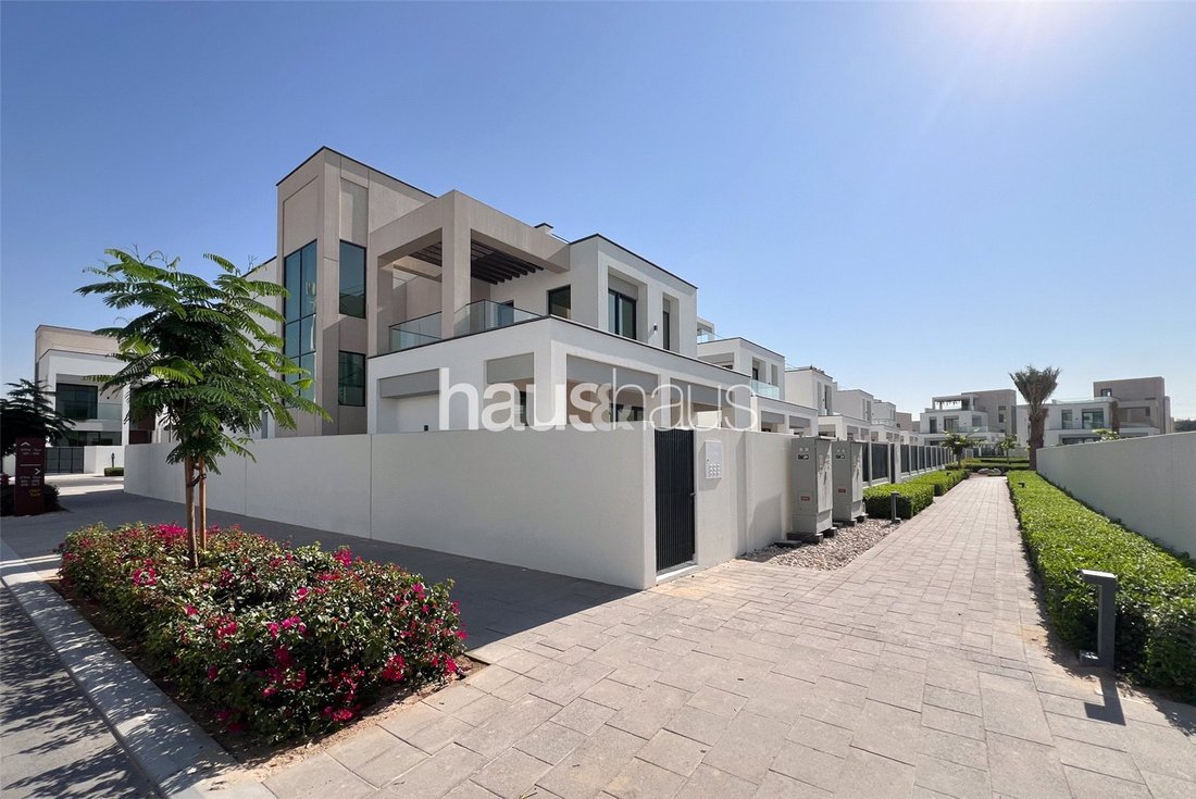 Corner Plot | Great Location | Community In Dubai, Dubai, United Arab ...