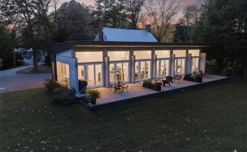 Luxury homes with elevator for sale in Susan, Virginia | JamesEdition