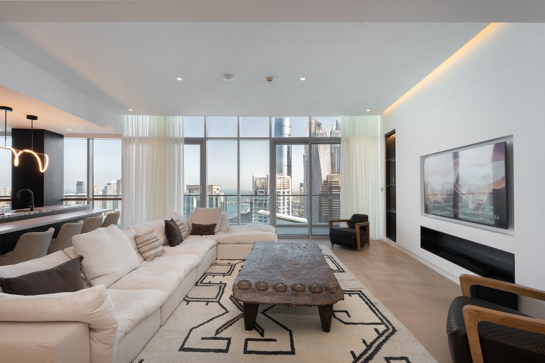 Upgraded Dubai Marina Apartment With En Dubái, Dubái, Emiratos árabes ...