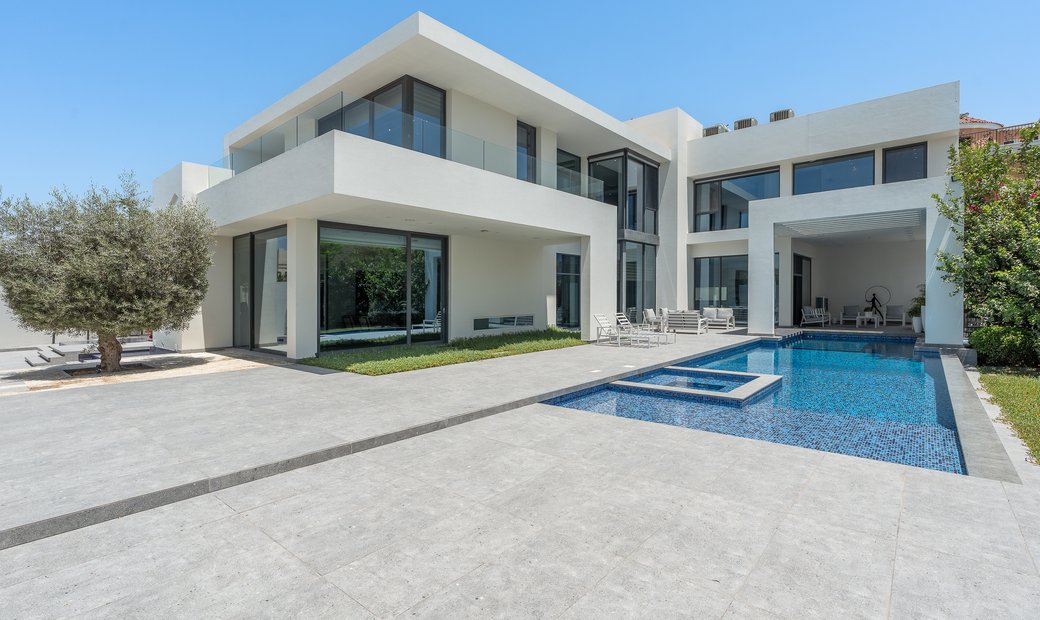 Bespoke Contemporary Home With Spacious In Dubai, Dubai, United Arab ...