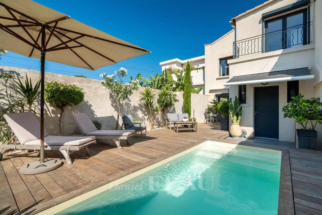 Marseille 8th District – A En Marsella, Provenza Alpes Costa Azul ...