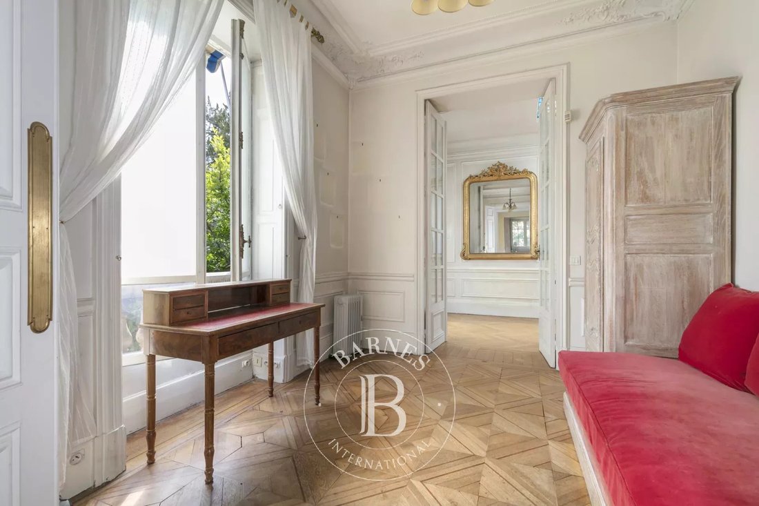 Chatou Mansion In Chatou, île De France, France For Sale (16891199)