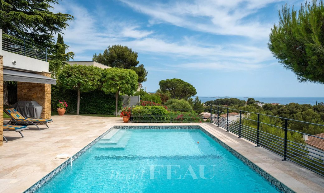 Bandol – A 5 Bed Villa Enjoying A In Bandol, Provence Alpes Côte D'azur ...
