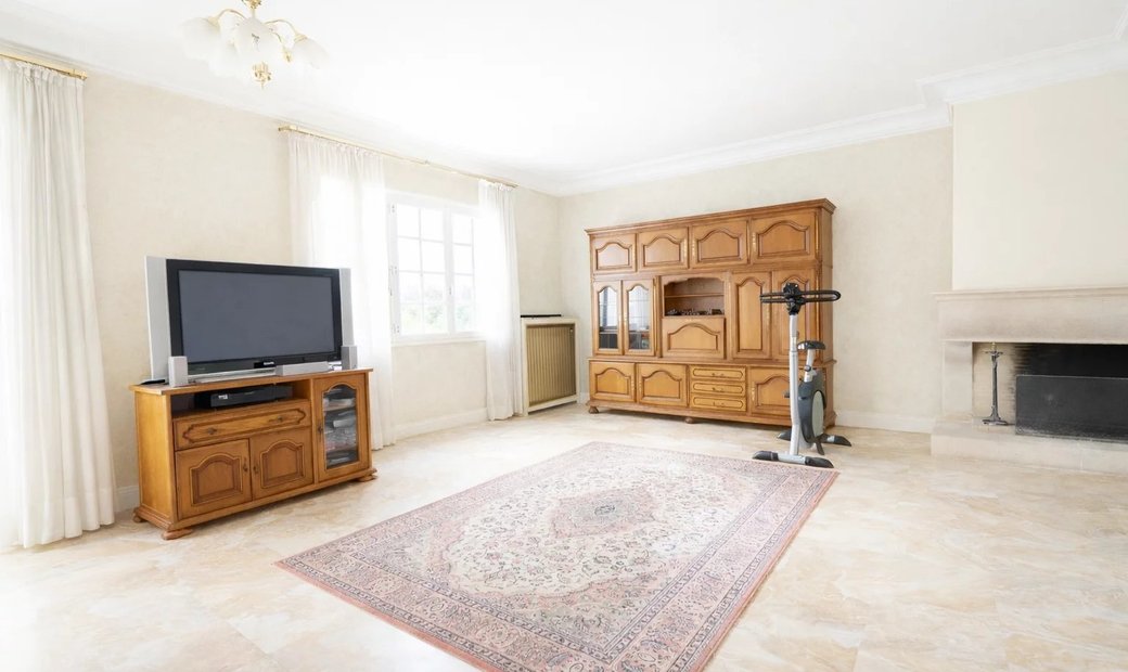 Family Home In Marnes La Coquette, île De France, France For Sale ...