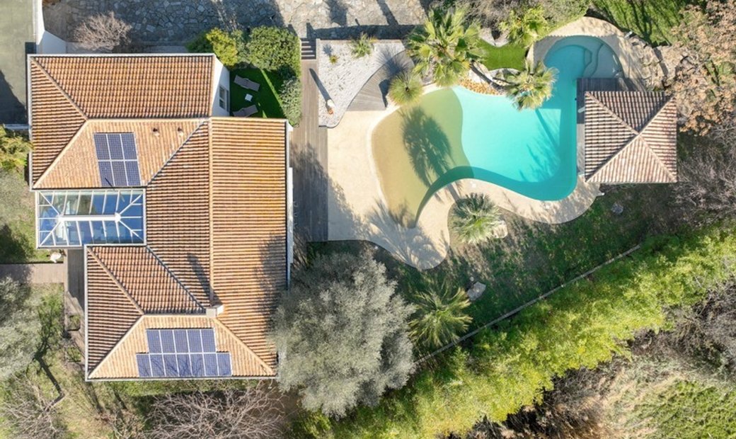 Villa Lagon A Single Storey In Saint Mathieu De Tréviers, Occitanie ...