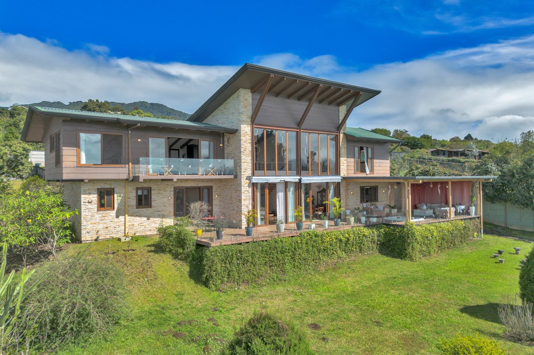 Spaciosa Residence à San Isidro De Dans Santa Cecilia, Heredia, Costa ...